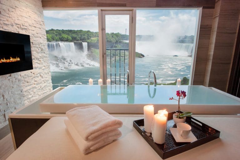 Sheraton Fallsview Hotel | Niagara Falls Hotels