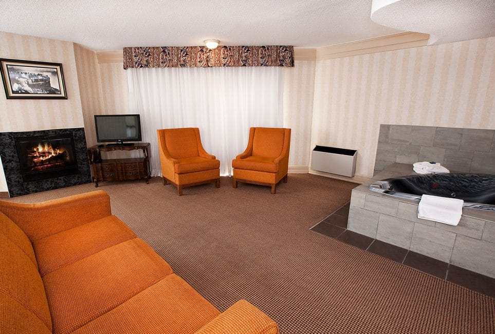 Clifton Victoria Inn at the Falls Hotel | Niagara Falls Hotels