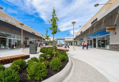 Niagara Falls Shopping | Niagara Falls Hotels