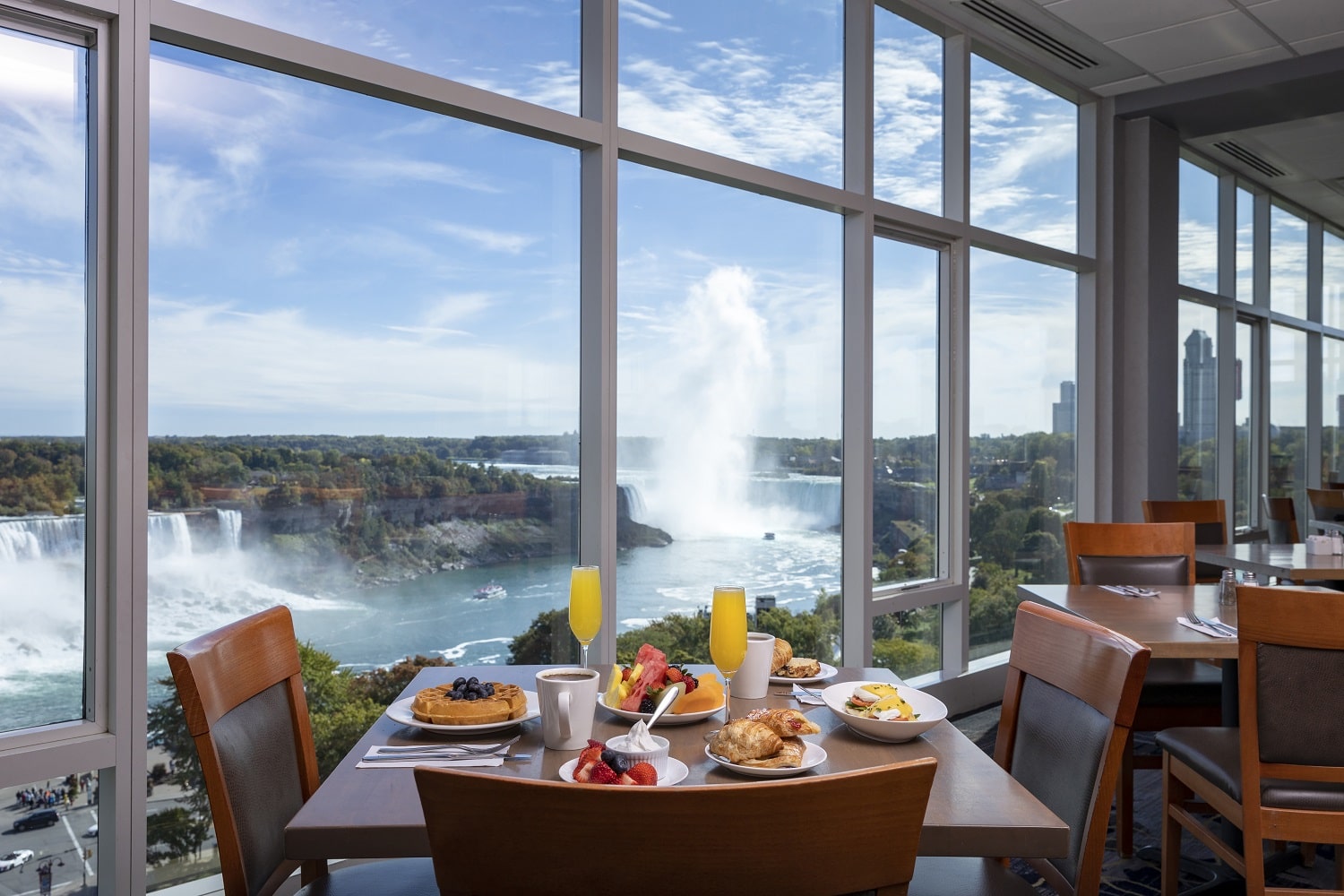 Make Mother's Day Special In Niagara Falls With Brunch & Spa